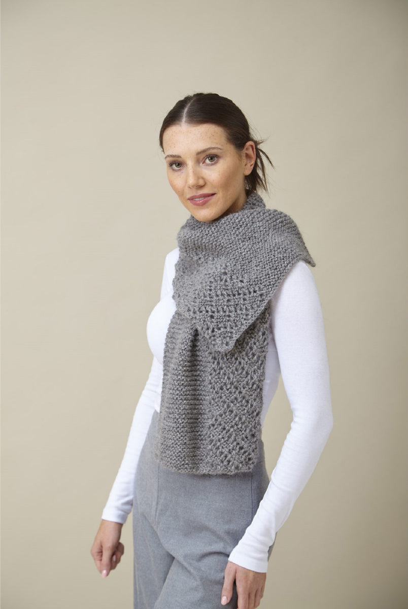 King Cole Chunky Knitting Pattern Ladies Slipover & Accessories (6285 ...